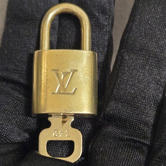 Louis Vuitton | Other | Louis Vuitton 30s Series 342 Lock And Key ...